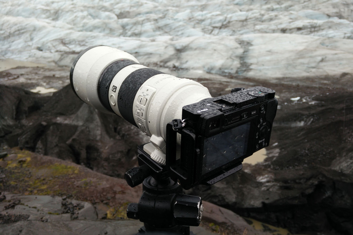 An In-Depth Review of the Sony A6000 Mirrorless Camera